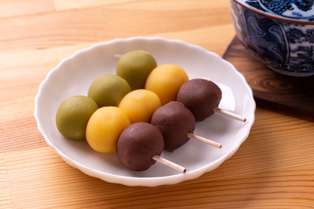 Japanese Dango: How to Eat and Make Traditional Japanese Sweets ...